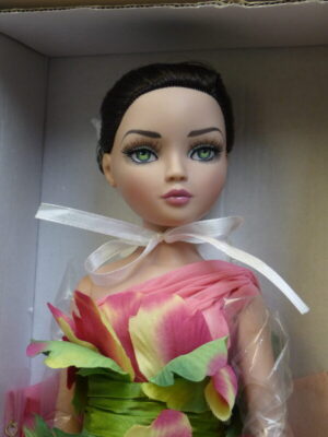Tonner Ellowyne Wilde Secret Garden Rose - Gigis Dolls