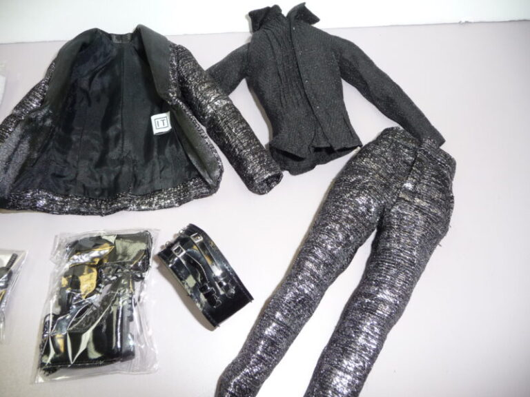 Integrity, Raven, Tate Tanaka Outfit Only - Gigis Dolls